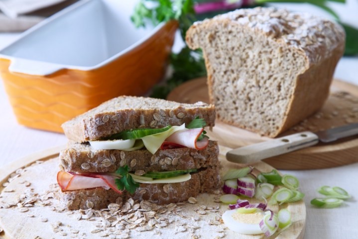 Pâine toast cu semințe de chia - Inspirație de la deDoma